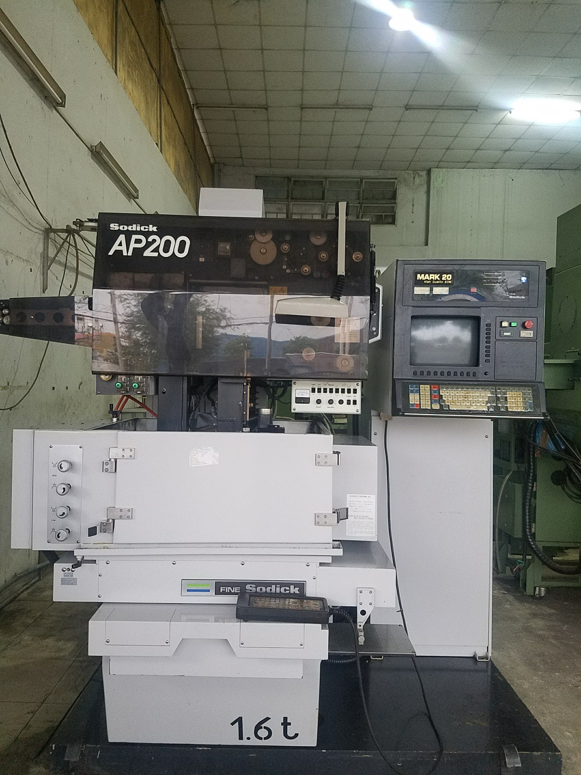 Máy cắt dây CNC - Sodick AP200