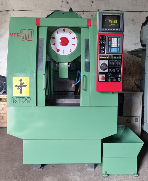 Máy Khoan CNC : KIRA VTC - 30